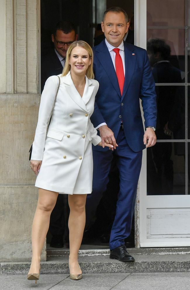 Marta od Karola zaliczyła pierwszą wpadkę. Dwa razy wystąpiła w tej samej sukience: "To ...