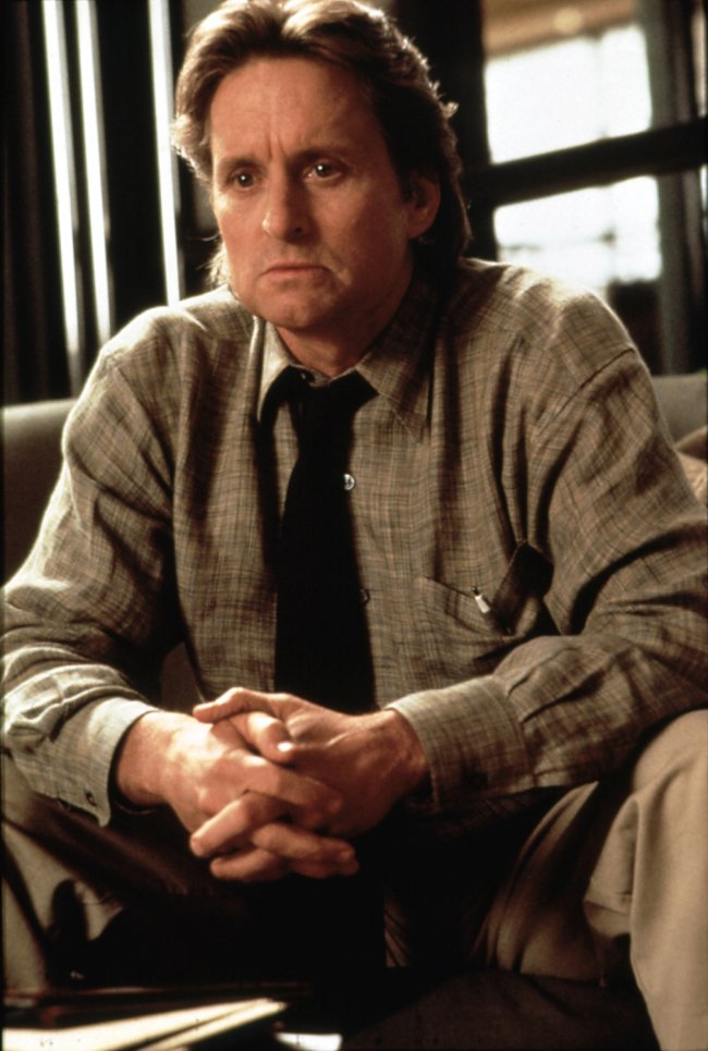 Michael Douglas nie przypomina siebie? Kiedyś przystojniak, a dziś ...