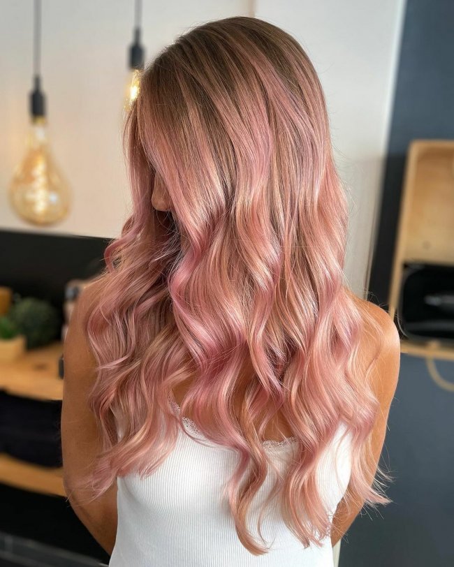 Jak zrobić fale na włosach? 3 sposoby bez użycia sprzętu elektrycznego ...