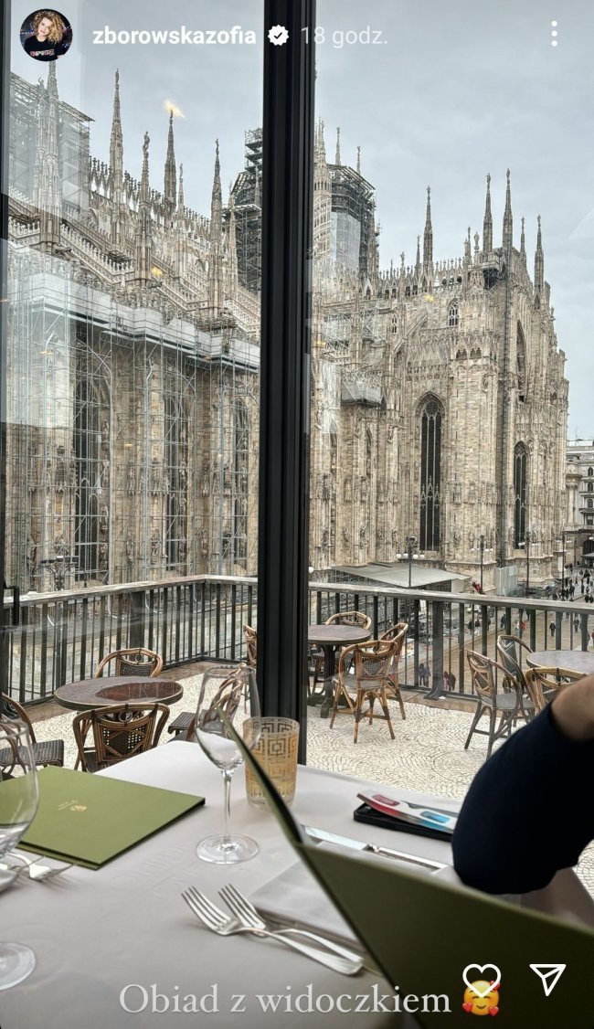 Zofia Zborowska pozuje z gigantycznym brzuchem we Włoszech. Mówi też ... Zofia Zborowska pozuje z gigantycznym brzuchem we Włoszech. Mówi też ...